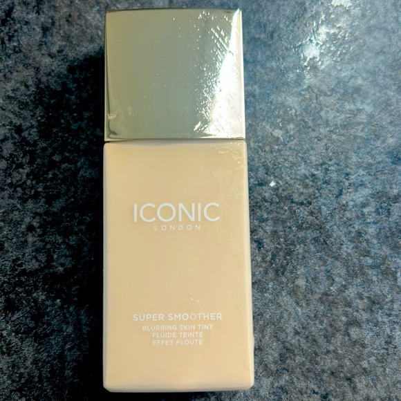 ICONIC London | Makeup | Iconic London Super Smoother Blurring Skin ...